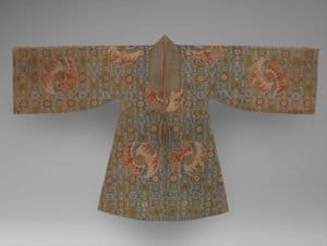 Bats as Symbol in Chinese Culture and Feng Shui (Meaning - How to Use it)